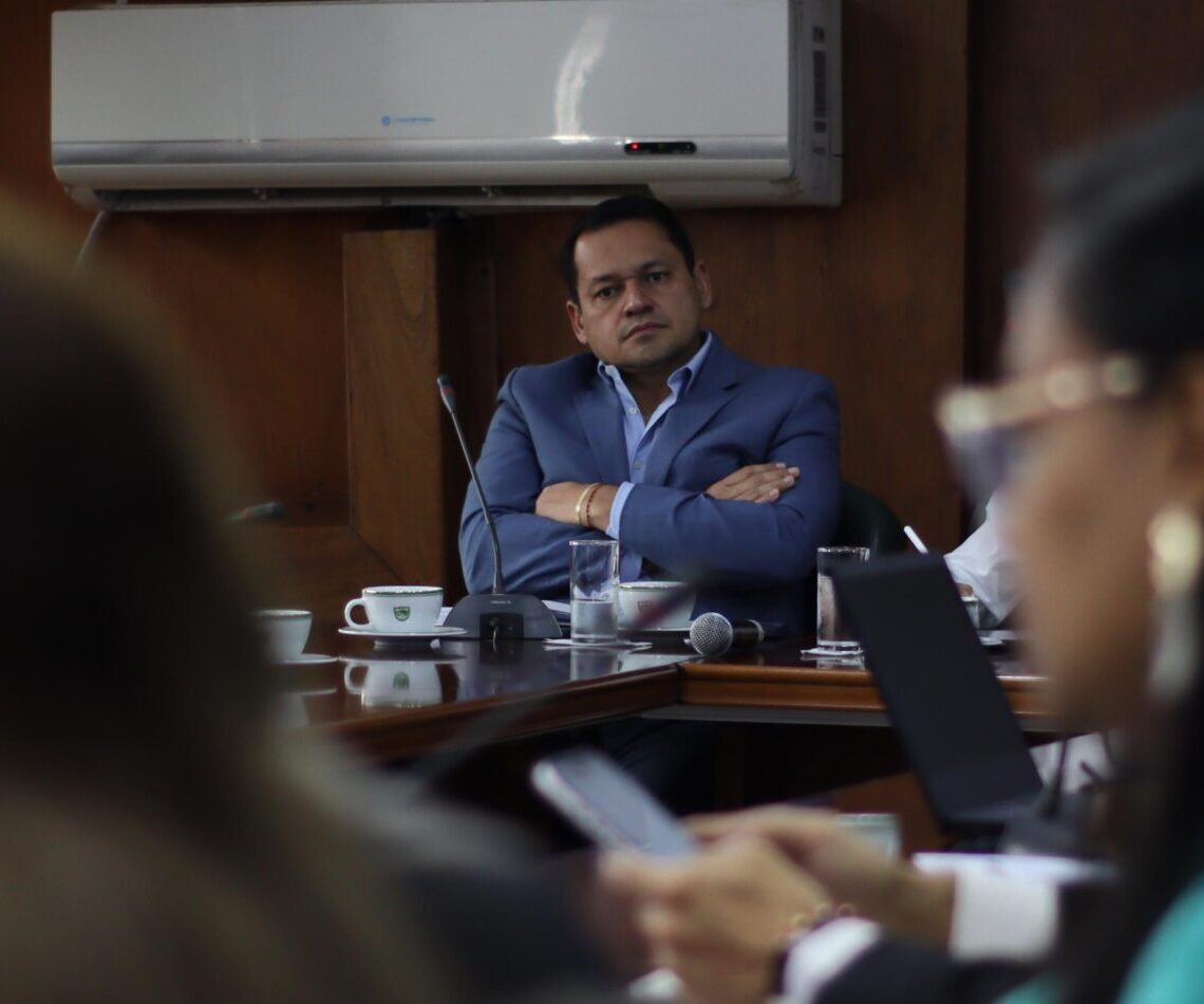 Alejandro Ocampo Giraldo - Congresista Colombiano | Sitio Oficial