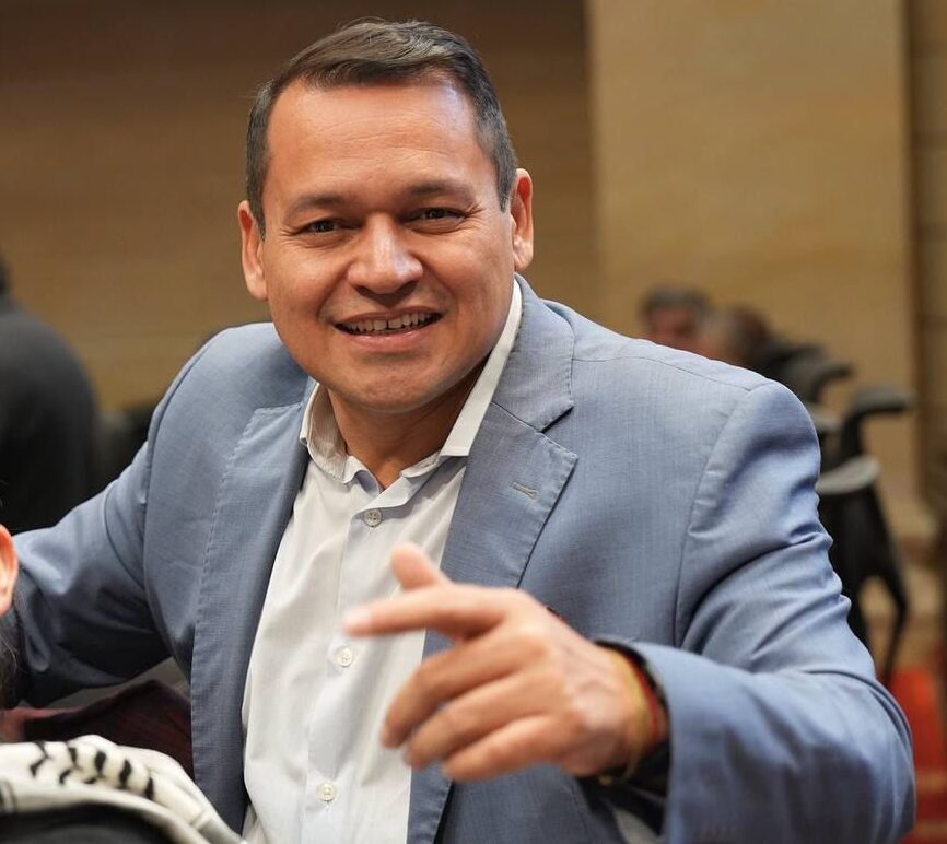 Alejandro Ocampo Giraldo - Congresista Colombiano | Sitio Oficial